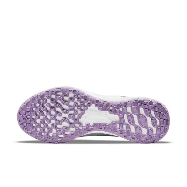 Nike Revolution 6 Next Nature Low Top Sneakers