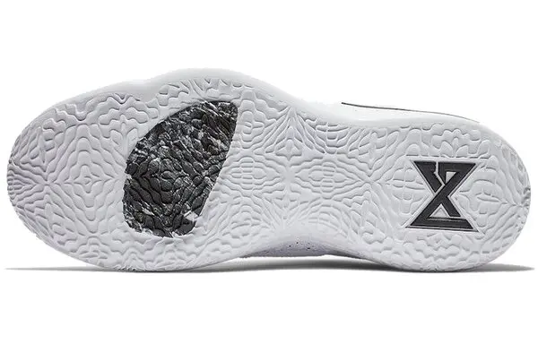 Nike Pg 2.5 'team Bank' Basketball Sneakers - White
