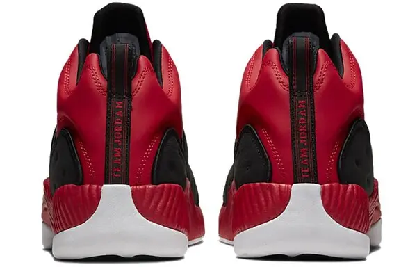 JORDAN Jumpman Team 2 Sneakers - Red