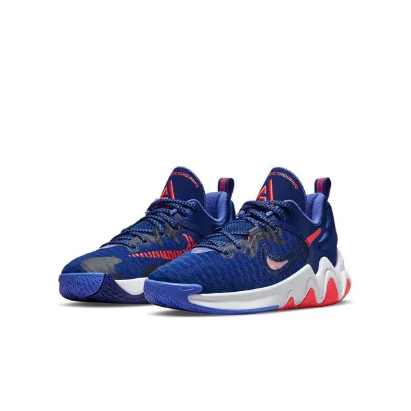 Nike Giannis Immortality Basketball Sneakers