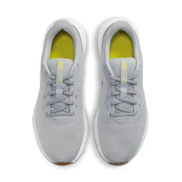 Nike Revolution 5 Premium Sneakers