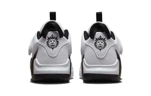 Nike Lebron Witness 7 Athletic Sneakers