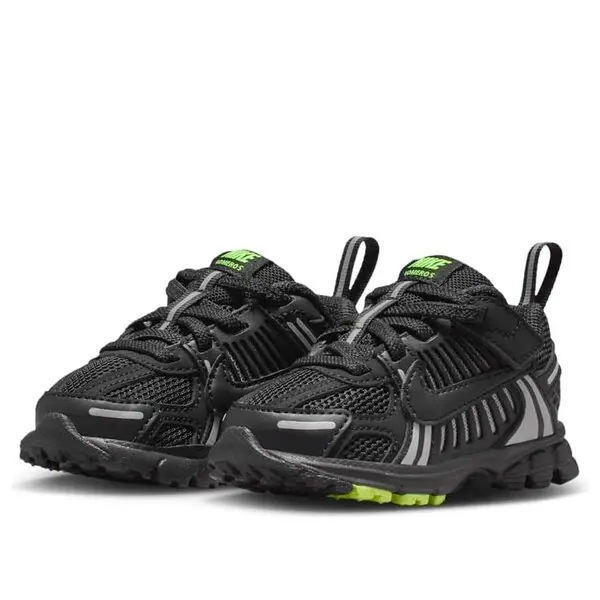 Nike Zoom Vomero 5 Sneakers