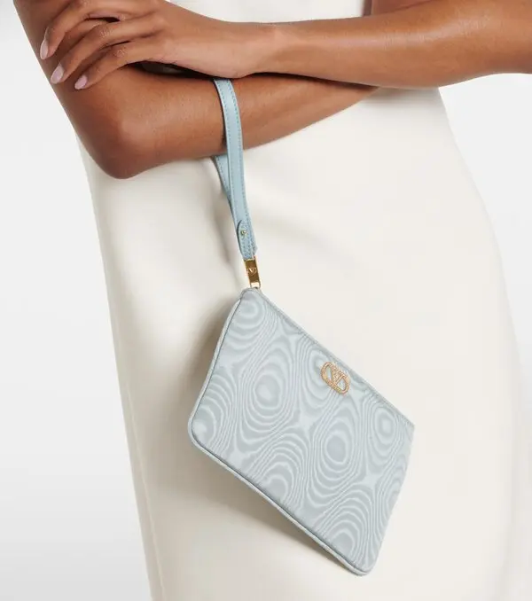 Valentino Garavani Vlogo Signature Embellished Pouch - Blue