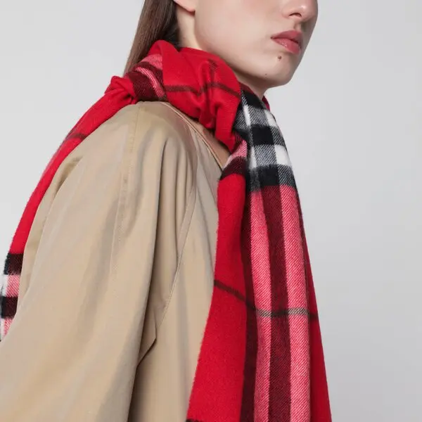 Burberry Check Cashmere Scarf With Fringes In Post - Red
