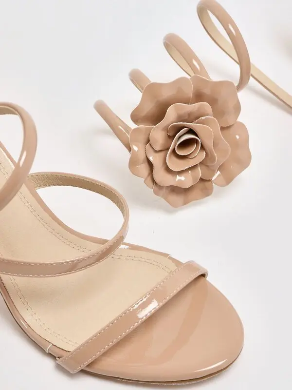 TWENTY FOURHAITCH Poniente Patent Leather Sandals With Applied Flower