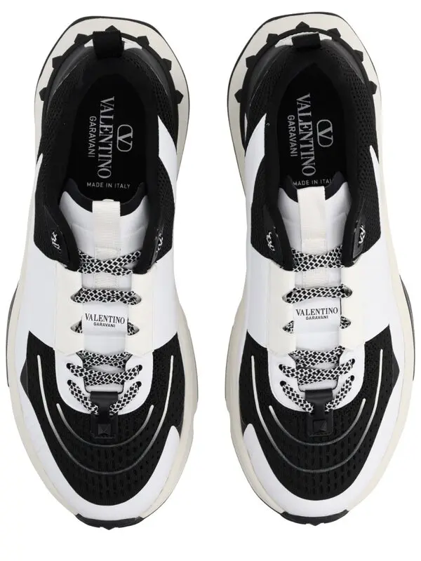 Valentino Garavani True Act" Sneakers - Black