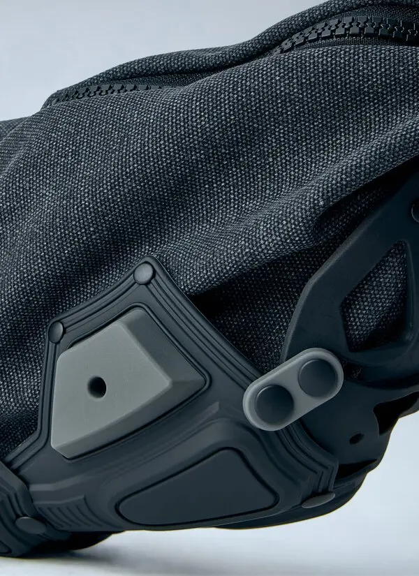 INNERRAUM Object M07 Crossbody Bag