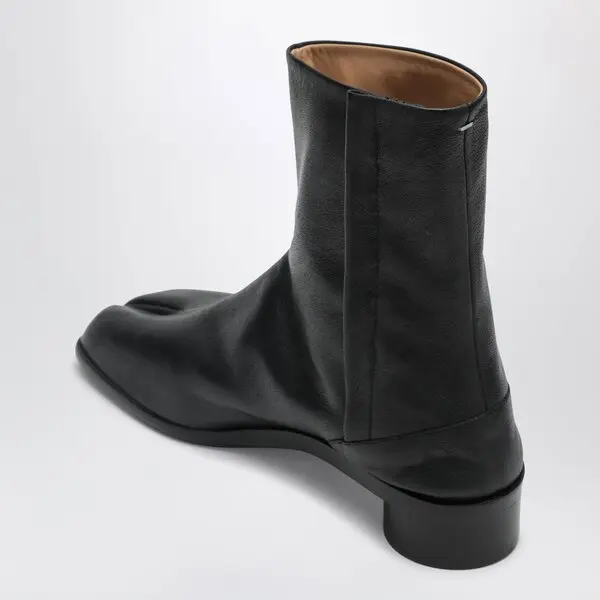MAISON MARGIELA Leather Tabi Ankle Boots - Black