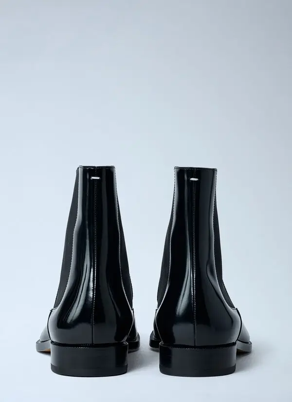 MAISON MARGIELA Tabi Chelsea Boots In Patent Leather