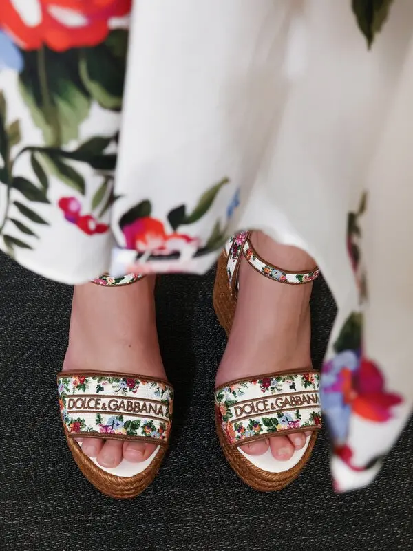 Dolce & Gabbana Raffia Wedge Sandals With Floral Embroidery