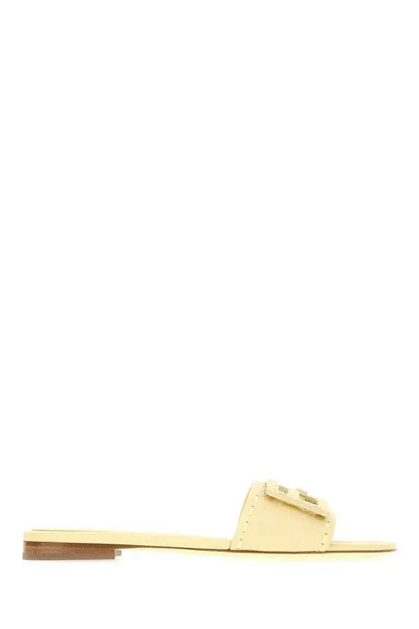 Fendi Flat Slides With Embossed Logo Detail - Multicolor