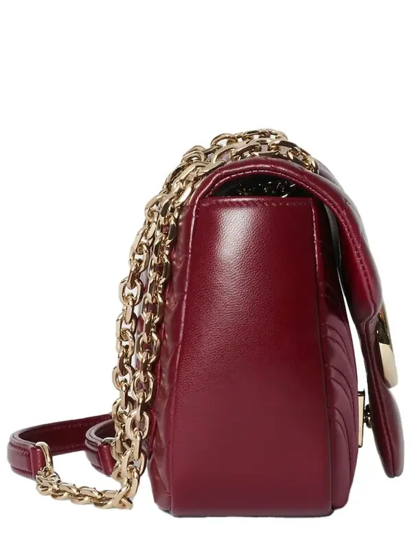 Gucci Gg Marmont Quilted Lambskin Shoulder Bag - Red