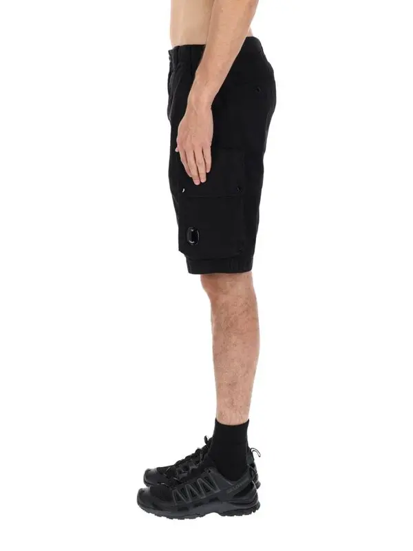 C.P. COMPANY Cargo Shorts With Logo Patch - Black