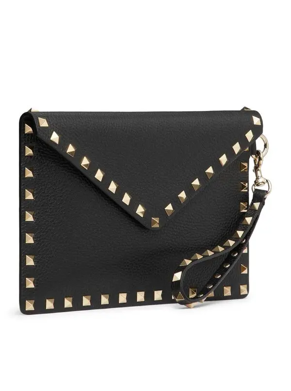 Valentino Garavani Rockstud Pouch In Calfskin - Black