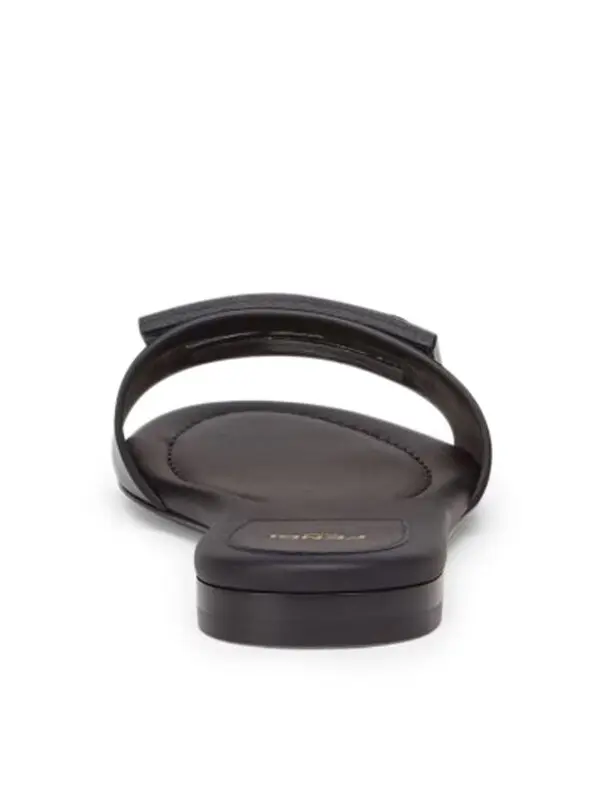 Fendi Slide Baguette In Leather - Black