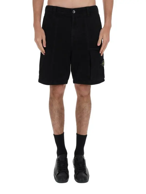 Stone Island Cargo Shorts With Logo Patch - Black