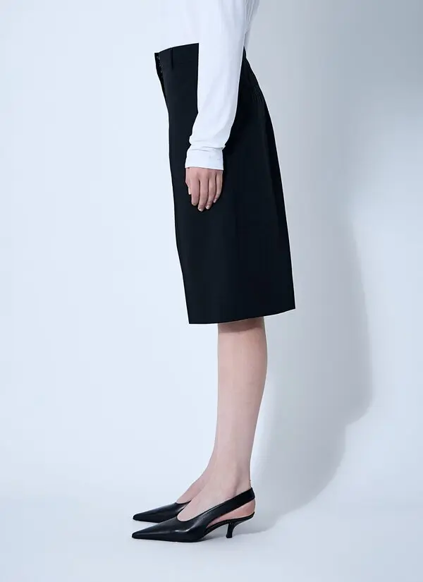 TOTEME Tailored Cotton-linen Blend Shorts