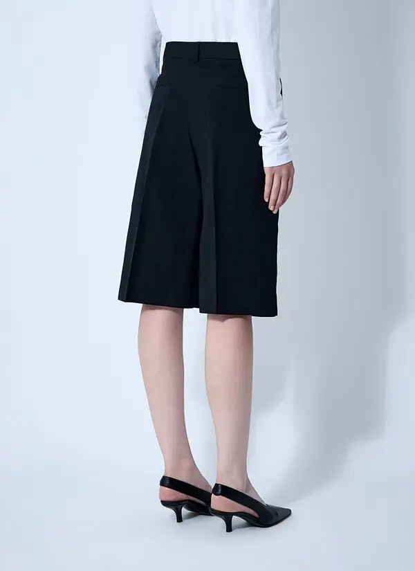 TOTEME Tailored Cotton-linen Blend Shorts