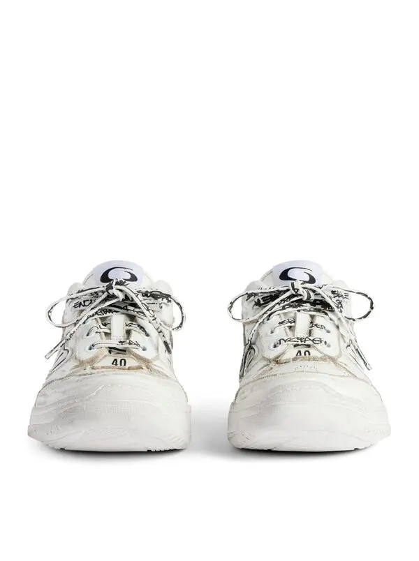 Balenciaga Hamptons Medium Distressed Sneakers