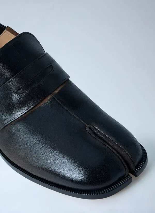 MAISON MARGIELA Tabi Gradient Leather Loafers - Black
