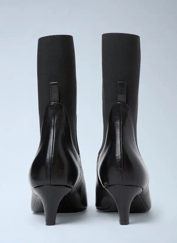 TOTEME Mid Heel Pointed Toe Leather Boots - Black