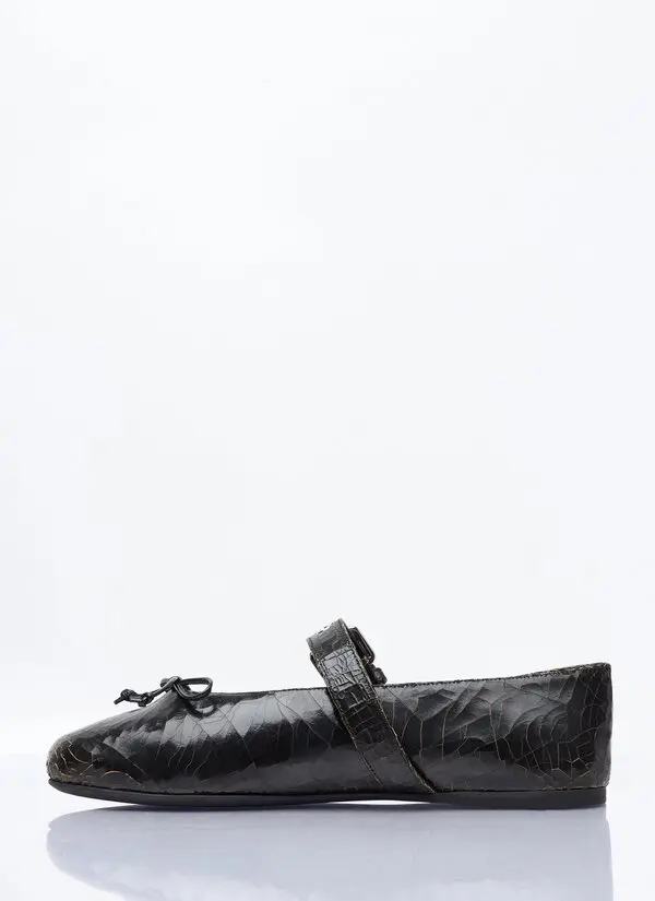 Miu Miu Crackled Leather Ballerina Flats With Bow Detail - Brown