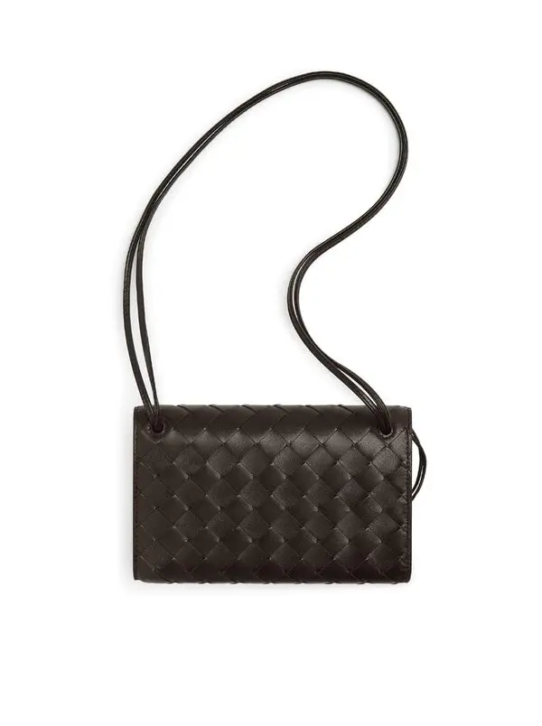 Bottega Veneta Andiamo Intrecciato Nappa Clutch