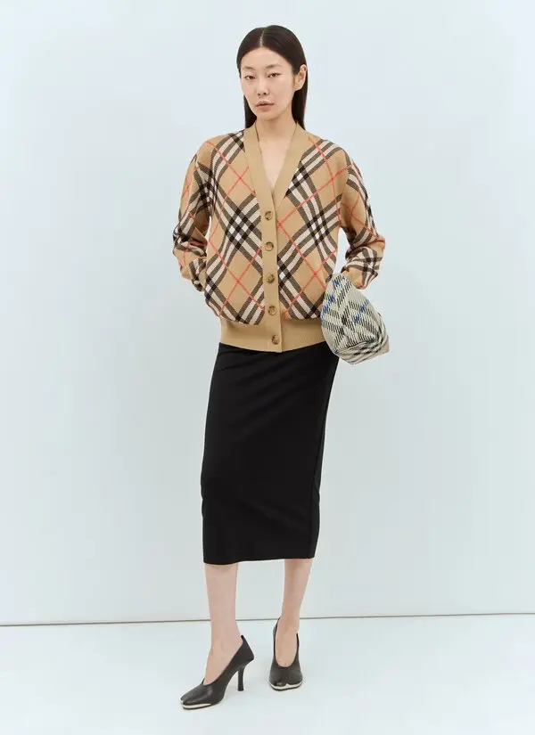 Burberry Décolleté Duck Heels In Smooth-grain Leather