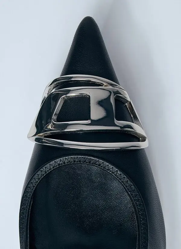 DIESEL® D-venus Sb Leather Pumps With Logo Hardware - Black