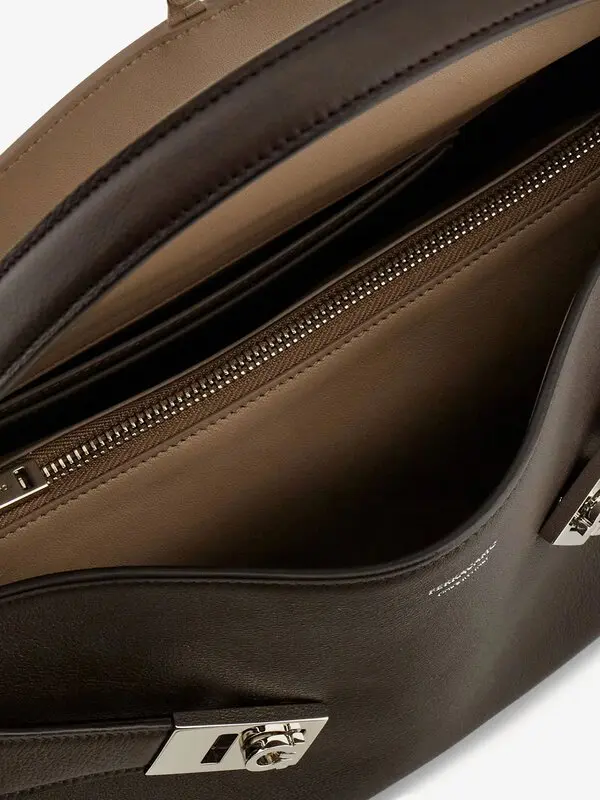 FERRAGAMO Hug Soft Two-tone Shoulder Bag - Multicolor