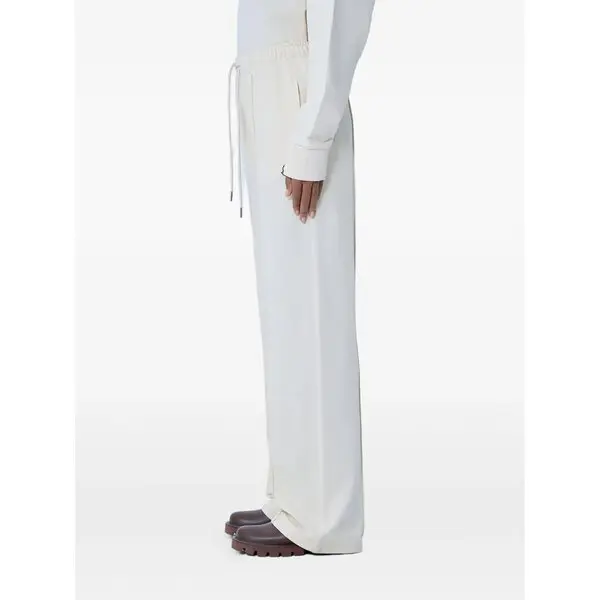 Moncler Straight Trousers With Logo Patch - Cream