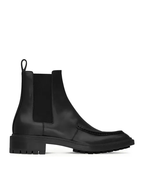 Saint Laurent Chelsea Boots With Lugged Sole - Black