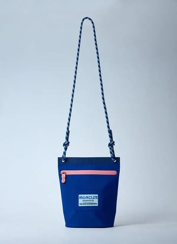 MONCLER X SALEH BEMBURY Moncler X Salehe Bembury Amoeba Crossbody Pouch - Blue