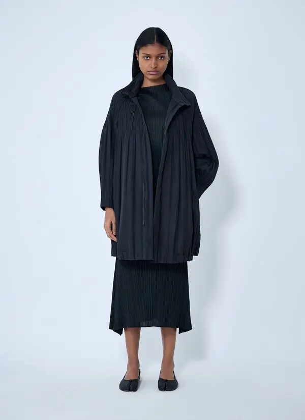 Issey Miyake High-neck Pleated Coat