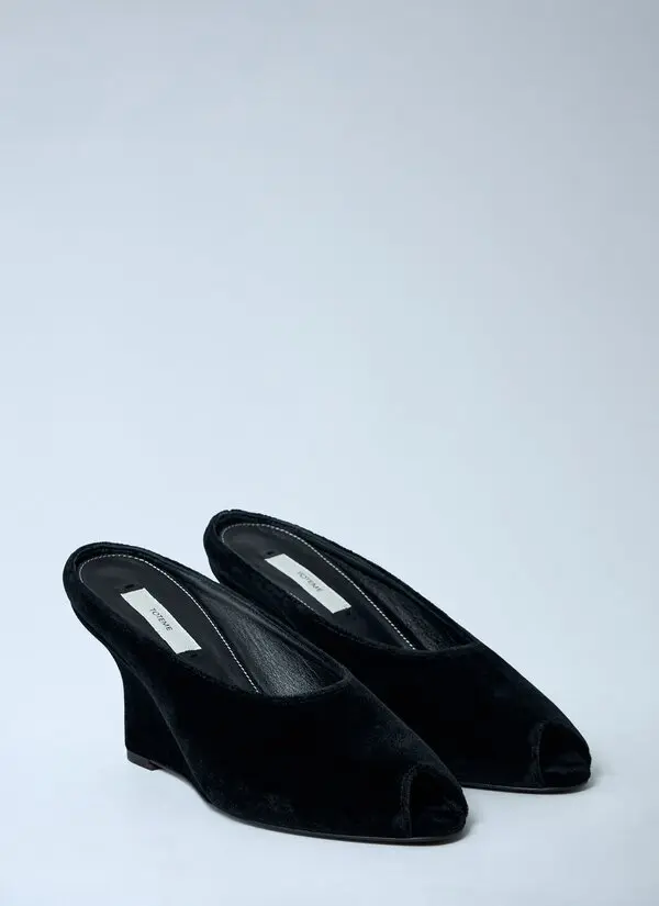 TOTEME Velvet Peep-toe Wedge Mules - Black