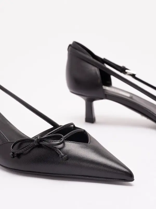 Prada Leather Pumps With Bow Detailing - Multicolor