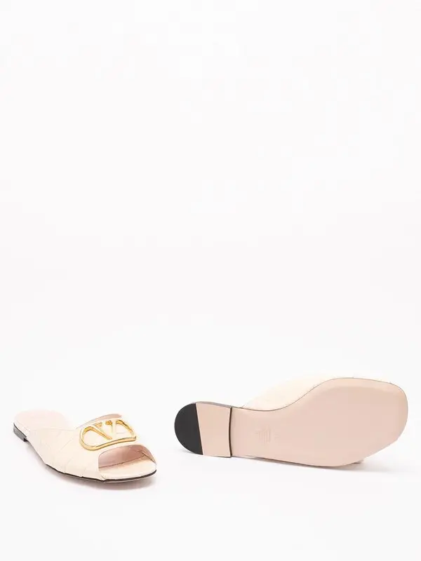 Valentino Garavani Vlogo Signature Embossed Calfskin Slides - Multicolor