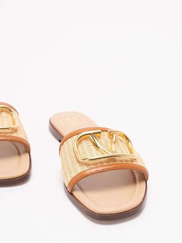 Valentino Garavani Vlogo Signature Slides