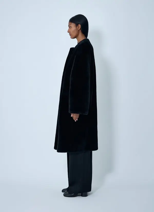 TOTEME Shearling Finish Coat - Black