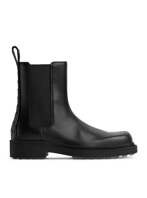 Bottega Veneta Leather Chelsea Boots With Square Toe And Lug Sole