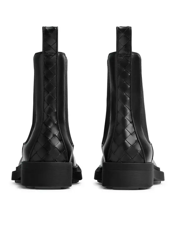 Bottega Veneta Leather Chelsea Boots With Square Toe And Lug Sole