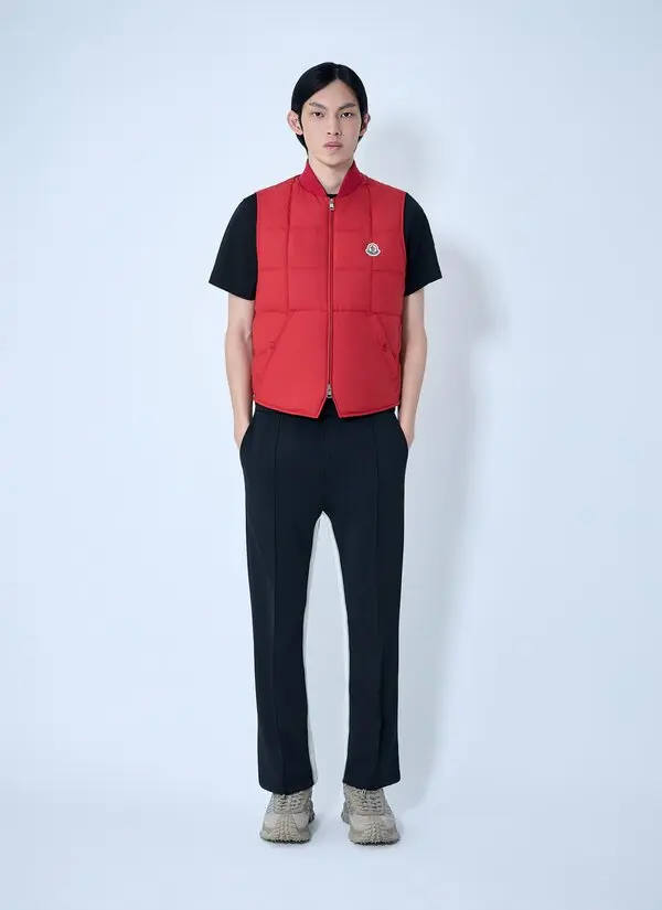 Moncler Elberton Quilted Padded Vest - Red