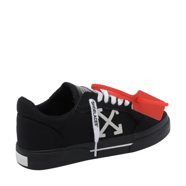 Off-White Vulcanized Low Top Sneakers - Black