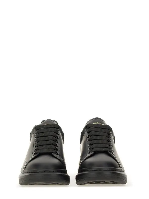Alexander McQueen Oversized Sneakers - Black