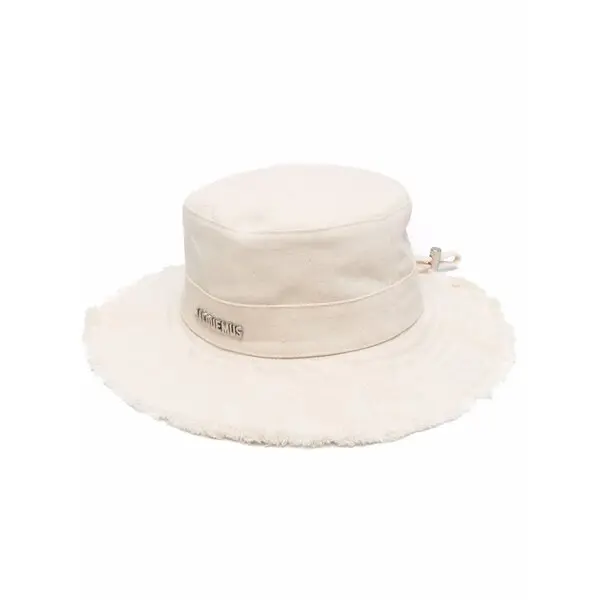 Jacquemus Off-white Cotton Logo Plaque Bucket Hat - Cream