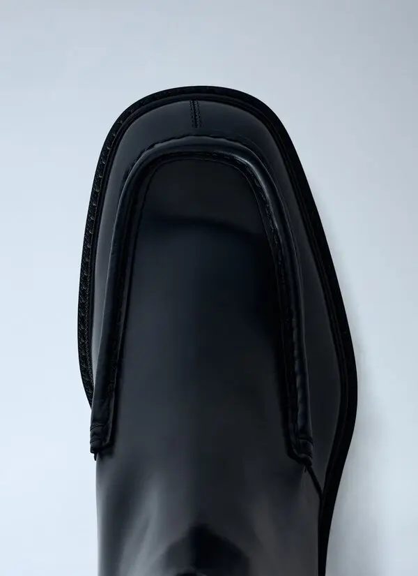 Saint Laurent Joe Chelsea Boots In Leather With Square Toe And Chunky Sole - Black