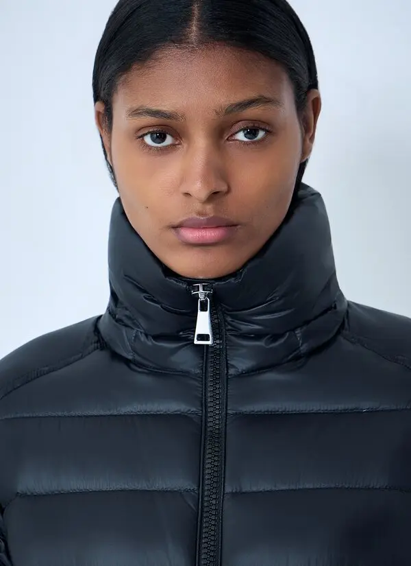 Moncler Dalles Quilted Hooded Down Jacket - Black