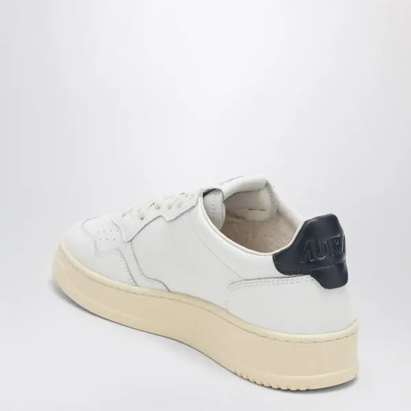AUTRY Medalist Lace Up Leather Sneakers - White