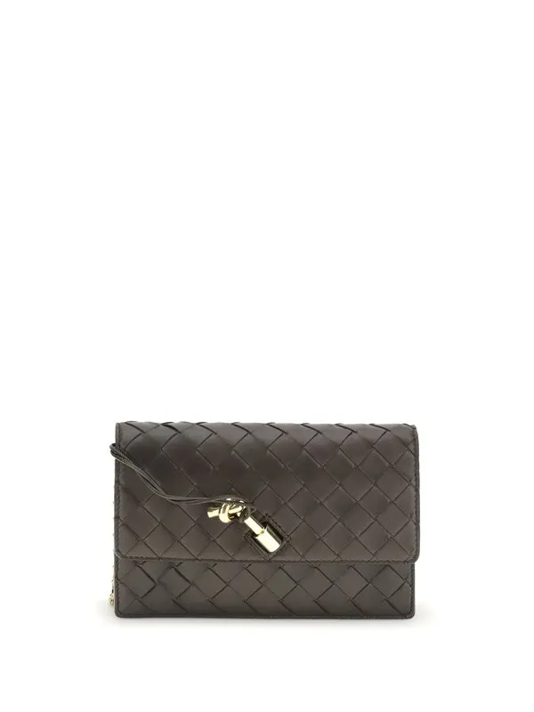 Bottega Veneta Andiamo Pouch On Chain - Brown